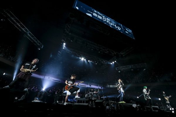 UVERworld、レア曲連発の10年連続クリスマス武道館! – ROCKの UVERworld、レア曲連発の10年連続クリスマス武道館! – ROCKの