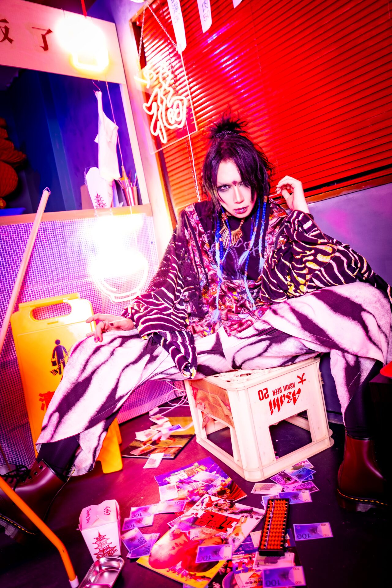 nurié、「アンチヒーロー」ツアーファイナル公演を終え新情報解禁！ – ROCKの総合情報サイトVif